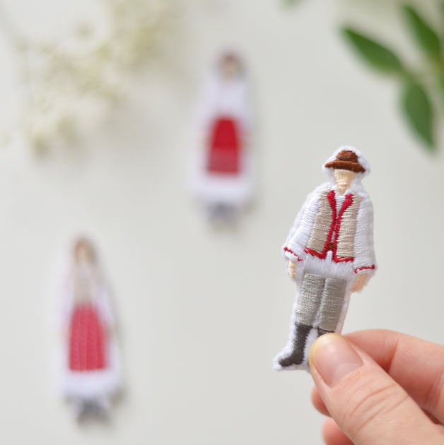 Magnet - Port tradițional românesc - Brodal | IARMAROC.com