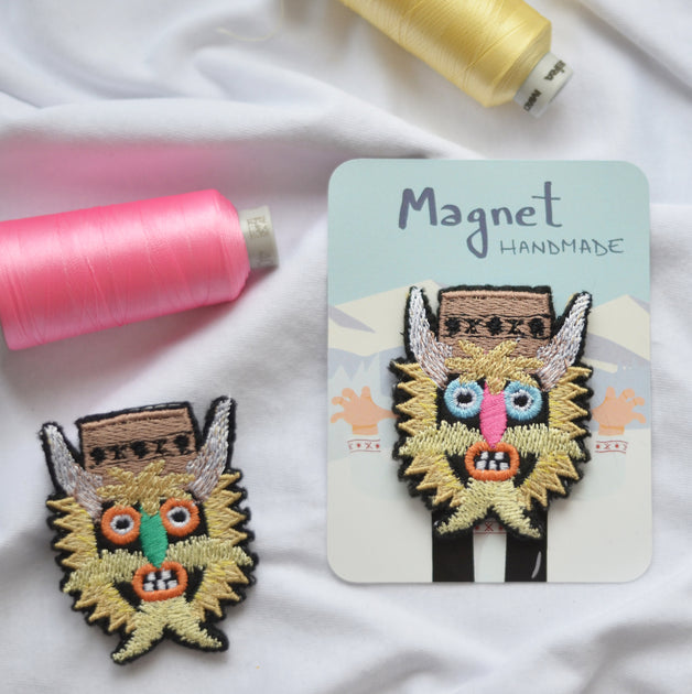 Magnet - Mască tradițională românească, Blond - Brodal | IARMAROC.com