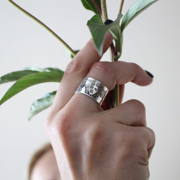 Inel argint cu Medusa - Beatrix Color | IARMAROC.com